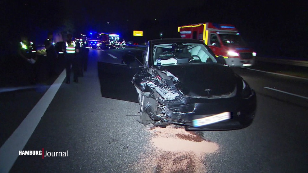 Schwerer Unfall auf der B5 | NDR.de - Fernsehen - Sendungen A-Z ... Schwerer Unfall auf der B5 | NDR.de - Fernsehen - Sendungen A-Z ...