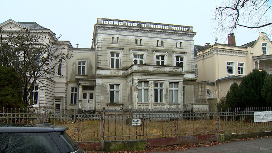Prozess um Schüsse in Lübecker Villa: Zunächst keine Aussage | NDR.de ... Prozess um Schüsse in Lübecker Villa: Zunächst keine Aussage | NDR.de ...