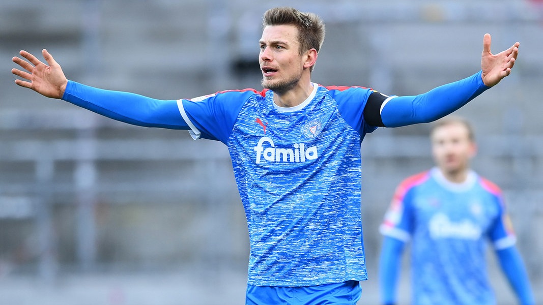 Pokal gegen Bayern: Holstein Kiel empfängt mit Drohnen-Show | NDR.de ... Pokal gegen Bayern: Holstein Kiel empfängt mit Drohnen-Show | NDR.de ...